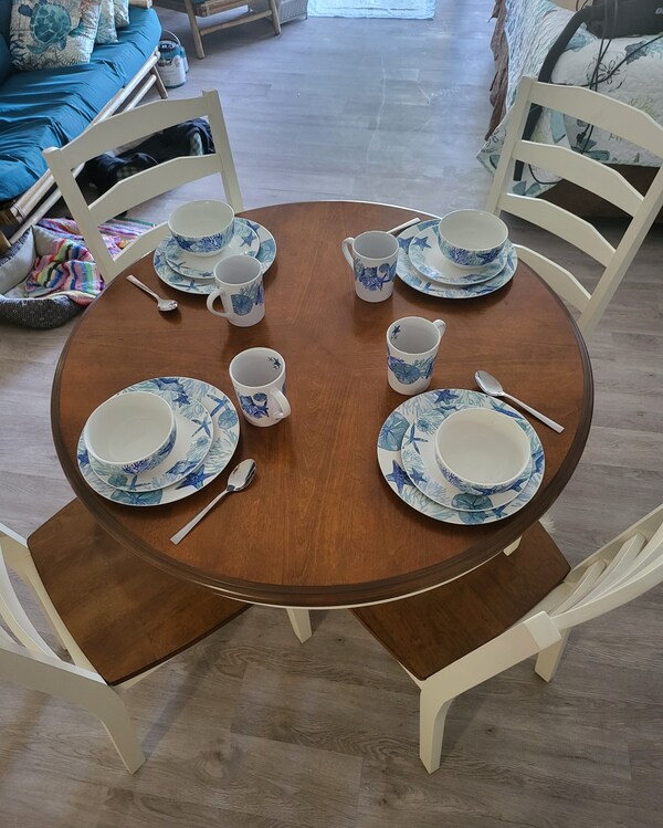 Cozy Newly Renovated 1-bedroom Condo With Ac, Wifi In Superb Cedar Key - Cedar Key, FL