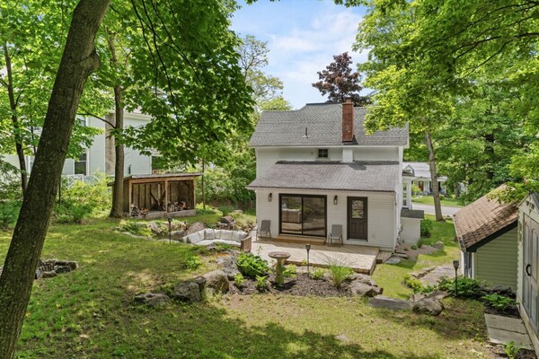 Cottage Country Retreat - Parry Sound