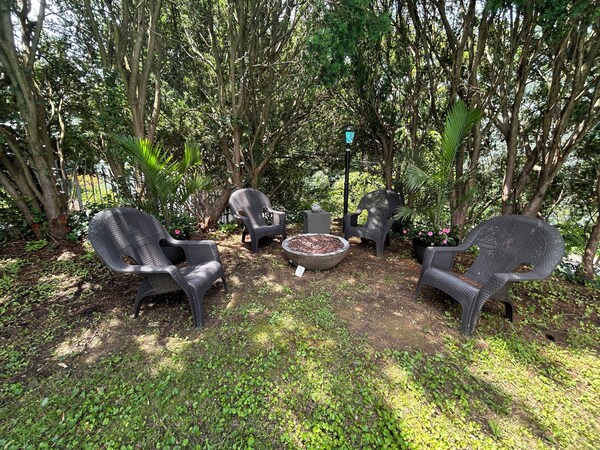 Peaceful Escape! Private 1br Apt W/ Stone Fp, Pool & Pickleball Court. - Lititz, PA