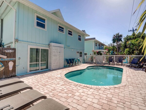 The Mermaid At Fort Myers Beach Inn - Fort Myers Beach, FL