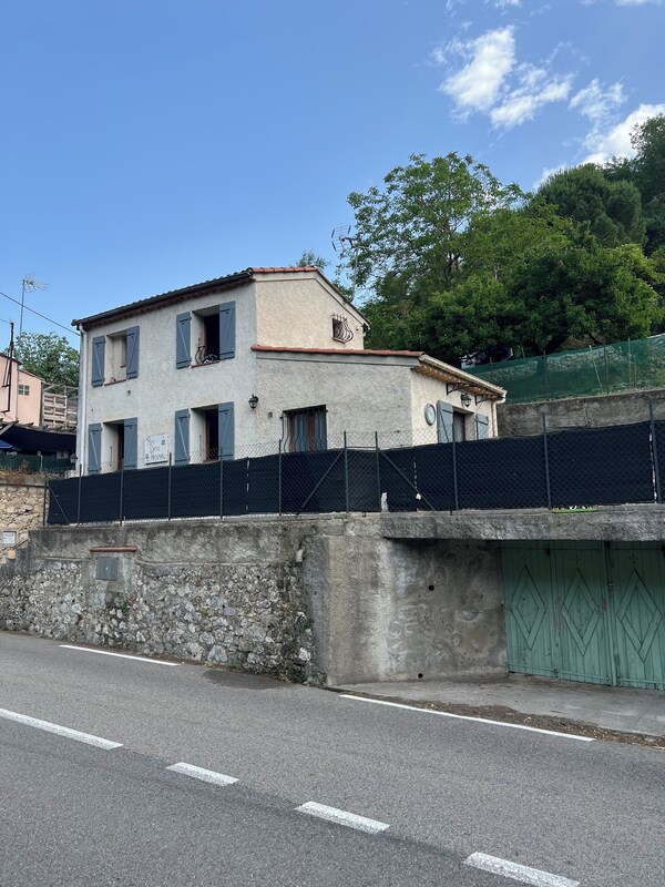 House With Jacuzzi 20 Minutes From Nice - 에제