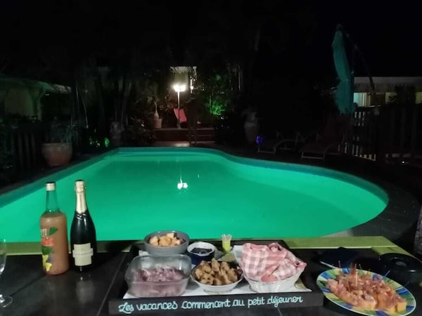 Gites Des Flibustiers, Piscine, Jacuzzi, Acces Mer 100m Situé à 2 Kms De St Anne - Guadeloupe