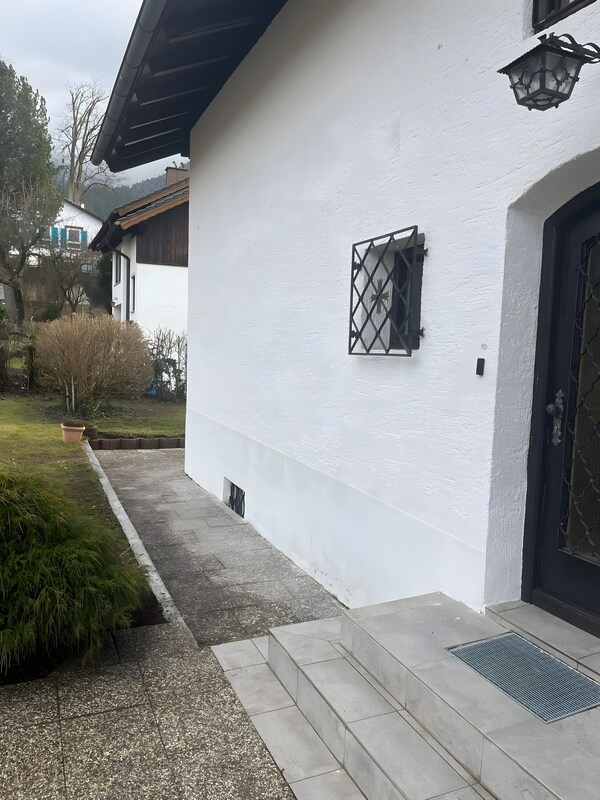 Appartement "Unten" Avec Vue Sur Les Montagnes, Terrasse Privée Et Wi-fi - Bad Reichenhall
