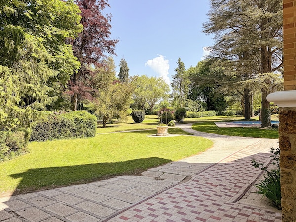 Manoir Des 3 Cèdres - 35 Minutes Paris - Piscine - Spa -Tennis - 23 Personnes - Chambly
