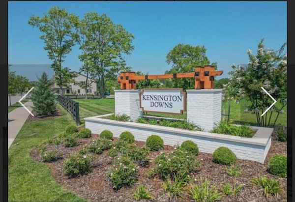 Gallatin Gem Sleeps 10 + Pool & Music Nearby - Gallatin, TN
