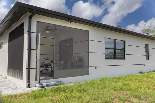 Brand New  Sleek & Stylish 3 Br  Unit - North Port, FL