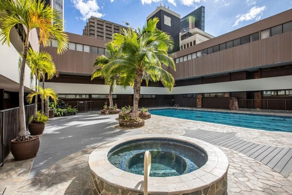 Sky-high 32f Suite In Honolulu  Free Parking - Ewa Beach, HI