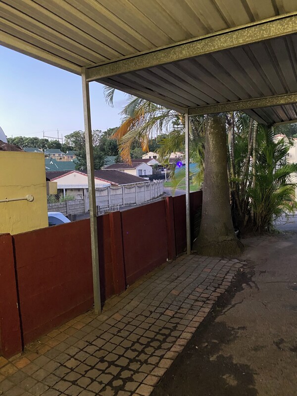 Highgate Park Estate Guest House - Durban