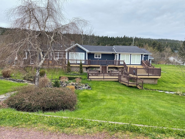 Executive Estate / Hobby Ranch - Terre-Neuve et Labrador