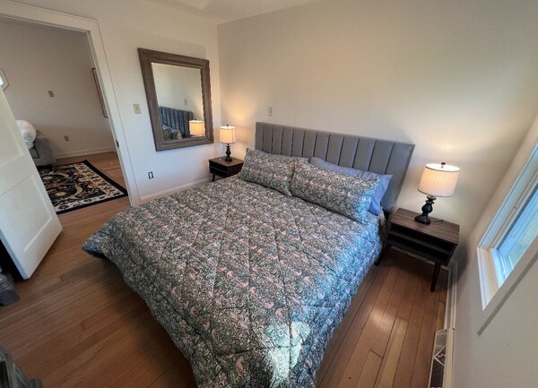 Farm Fresh Escape! 3br Rural Retreat With Modern Amenities  Savanna, Il - Savanna, IL