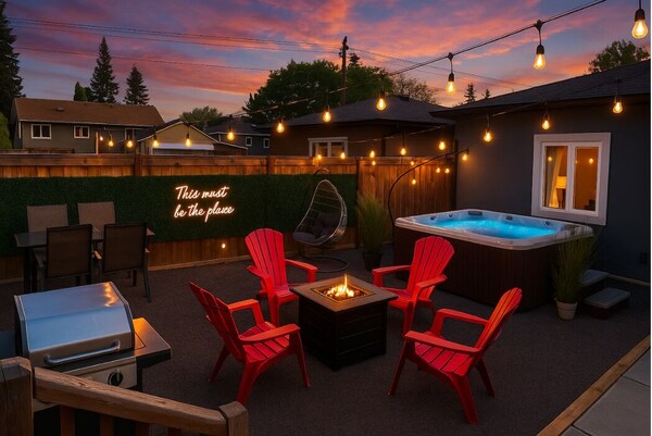 Sol Escape Home |King Bed |Hot Tub |Bbq |Sleeps 12 - Alberta
