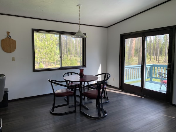 Charming 3-bedroom House In Enchanting Seeley Lake With Wifi In 6 Acres . - Seeley Lake, MT