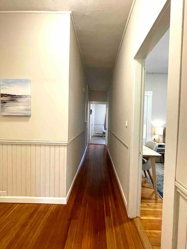 2 Br City Sanctuary - 5 Mins To Historical Salem! - Lynn, MA