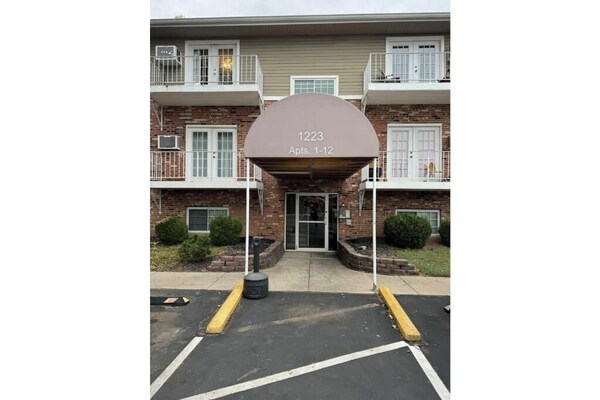 Modern Comfort 4 - Triangle Lake, Middletown