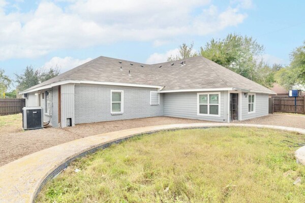 Spacious House By Topgolf Pharr - Pharr, TX