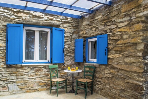 Homerez - Maison Chaleureuse à Kastanies Avec Cheminée Et Vue - Kéa