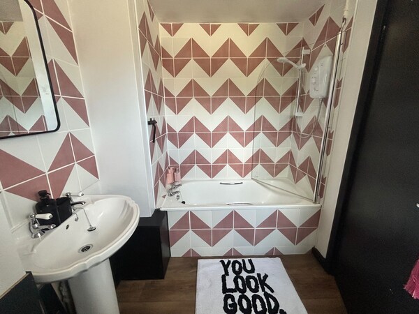 Cosy Chichester Apartment - Bognor Regis