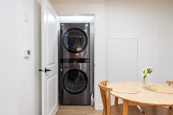 Luxe Suite | Beautyrest Beds | Heated Bath Floor - Airdrie