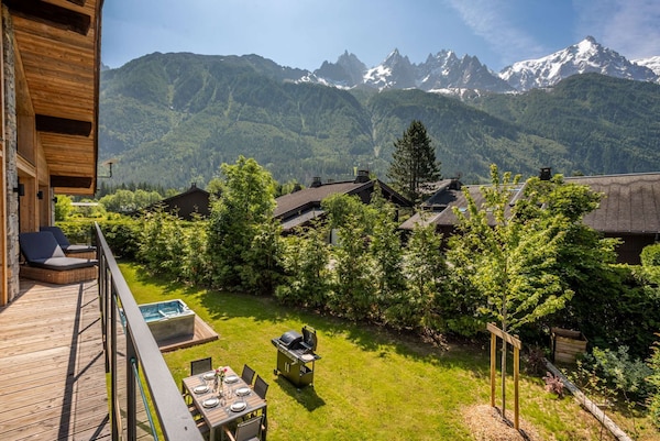 Chalet Papillon  Detached Chalet In Les Praz  - Sleeps 8-10 - Chamonix-Mont-Blanc