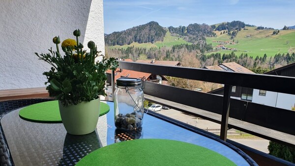 Cozy Vacation Apartment "Alpenglöckchen" In Oberstaufen-steibis - Oberstaufen