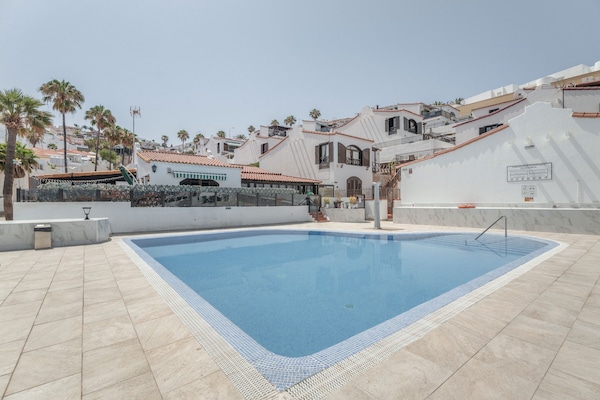 Vacation 'Chiara' With Mountain View And Shared Pool - Costa Adeje