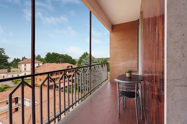 Apartment 'Venezia' With Mountain View, Balcony And Wi-fi - Borgomanero