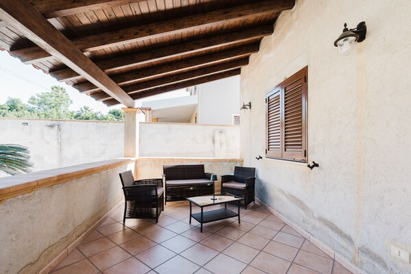 Villa 'Iris' Avec Vue Sur La Mer, Wi-fi Et Climatisation - Mazara del Vallo