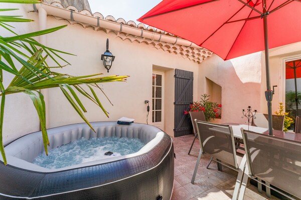 Maison De Vacances La Bonbonnière  Charme Et Confort Au Pied Du Mont Ventoux - Vaison-la-Romaine