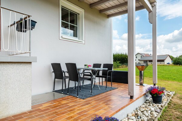 Ferienwohnung 'Mayerhofer 1' Mit Privatterrasse, Gemeinschaftsgarten Und Wi-fi - Eggenfelden