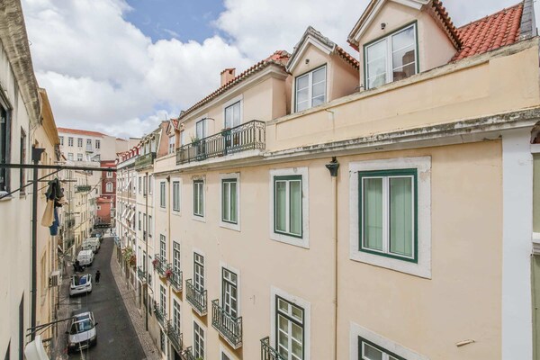 Hygge Chiado Summary: - Lisbon