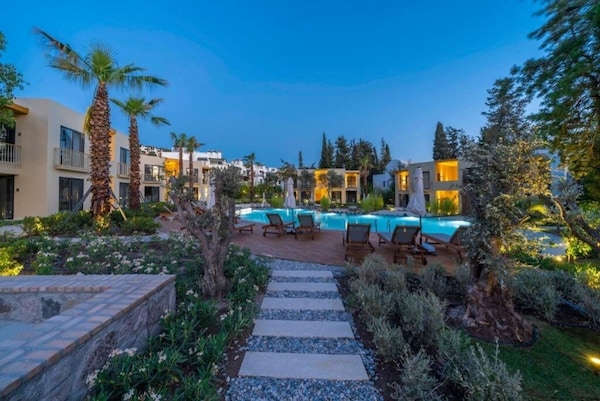 Helis Suites Bitez : Two-bedroom Apartment - Gümbet