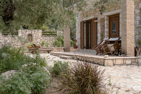 Lioriza Country Houses - Thyme Cottage - Kalamaki