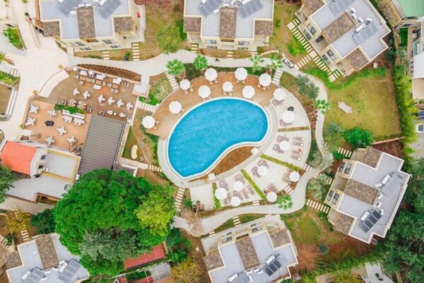 Helis Suites Bitez : Two-bedroom Villa - Bitez