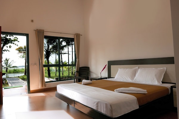 Lake Vechoor Villas By Brdge Hospitality - Kumarakom