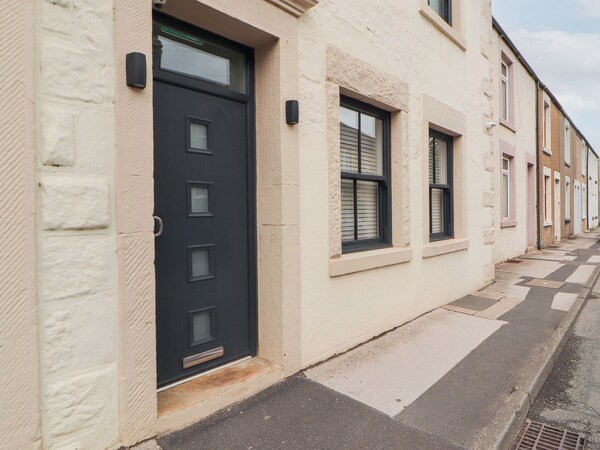 Lakes View Apartment 2, Romantic In Carnforth - Carnforth
