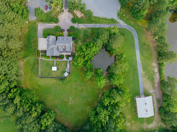 Beautiful Estate In 19 Acres Of Land In Apex - エイペックス, NC