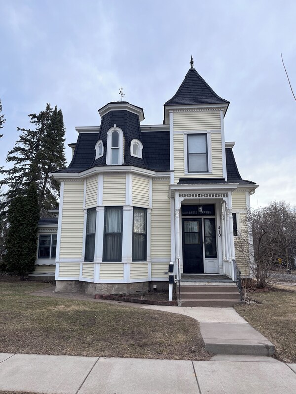 The Tower On Summit - Eau Claire, WI