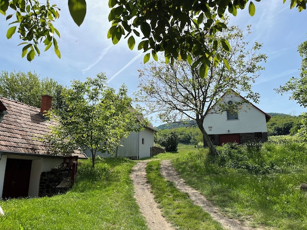Cosy One Bedroom Cottage With Perfect Views With Ac Close To Lake Balaton - Fonyód