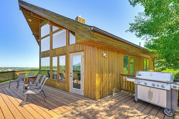 1 Mi To Dtwn Red Lodge: Mtn-view Cabin Getaway - Red Lodge, MT