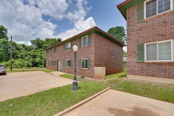 Nacogdoches Condo Half-mi To Sfa: Pets Welcome - Nacogdoches, TX