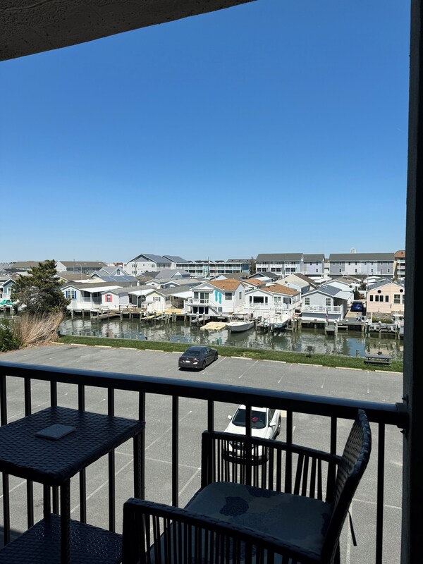 Relax By The Sea In A 1-bedroom Condo With Wifi, Ac In Lovely Ocean City - Ocean City, MD