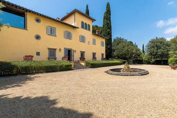 Villa Loretino - Ultimate Luxury In Florence - Prato