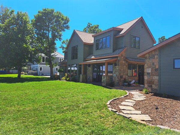 West Lake Drive, Detroit Lakes - Detroit Lakes, MN