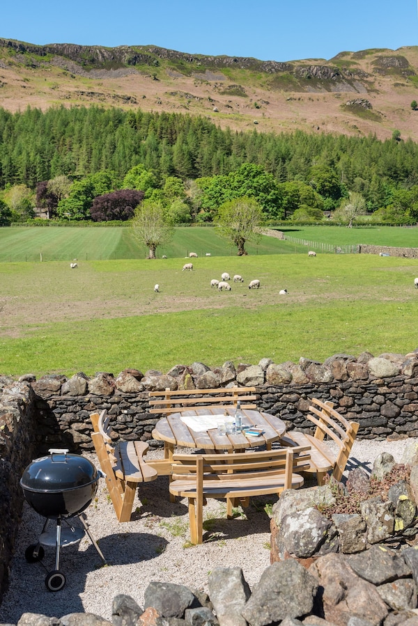 Beautiful Eco-self-catering Farm Cottage In A Peaceful Valley Surrounded By Dramatic Lakeland Scener - Glenridding
