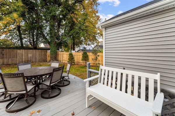 Newly Renovated 2br Cottage On The Point - Colonial Beach, VA