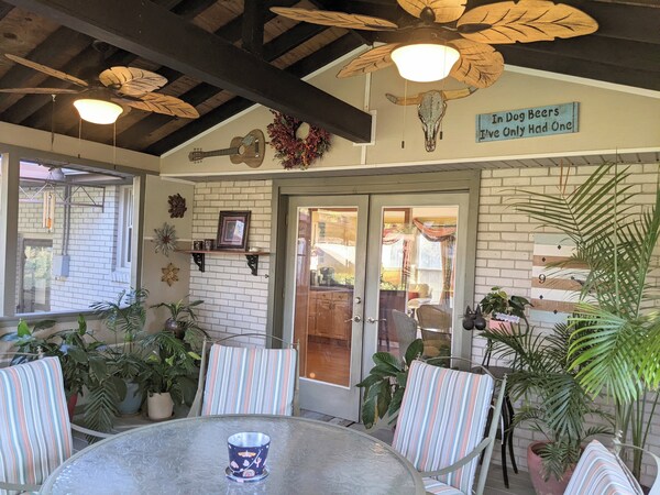 Land O Lakes/4 Bedrooms 4 Beds,1.5 Baths, Screened Patio,garden View,3 Tvs,wifi - Mt. Juliet, TN