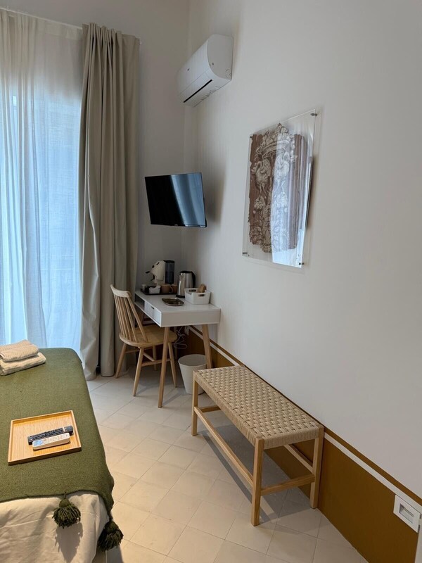 Double Room In The Heart Of Naples, A Few Steps From Via Tribunali - Неаполь