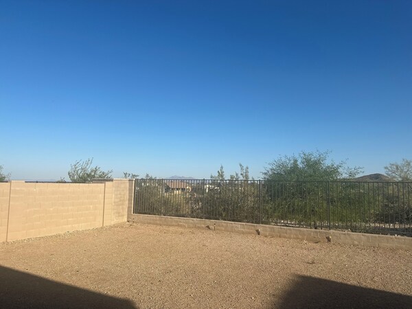 Spacious 4-bedroom House With Wifi, Fitness Room In Adorable Buckeye - White Tank Mountain Regional Park, Waddell