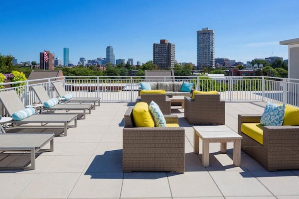Blueground | Cambridgeport, Rooftop, Nr Mit - Somerville, MA