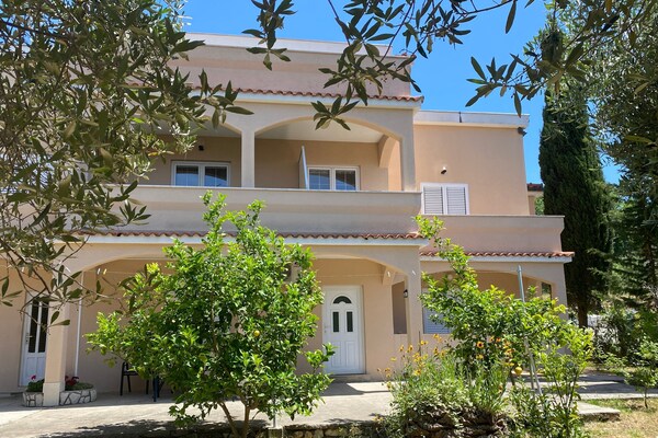 Two Bedroom Apartment With Balcony Lopar, Rab (A-24597-d) - Lopar